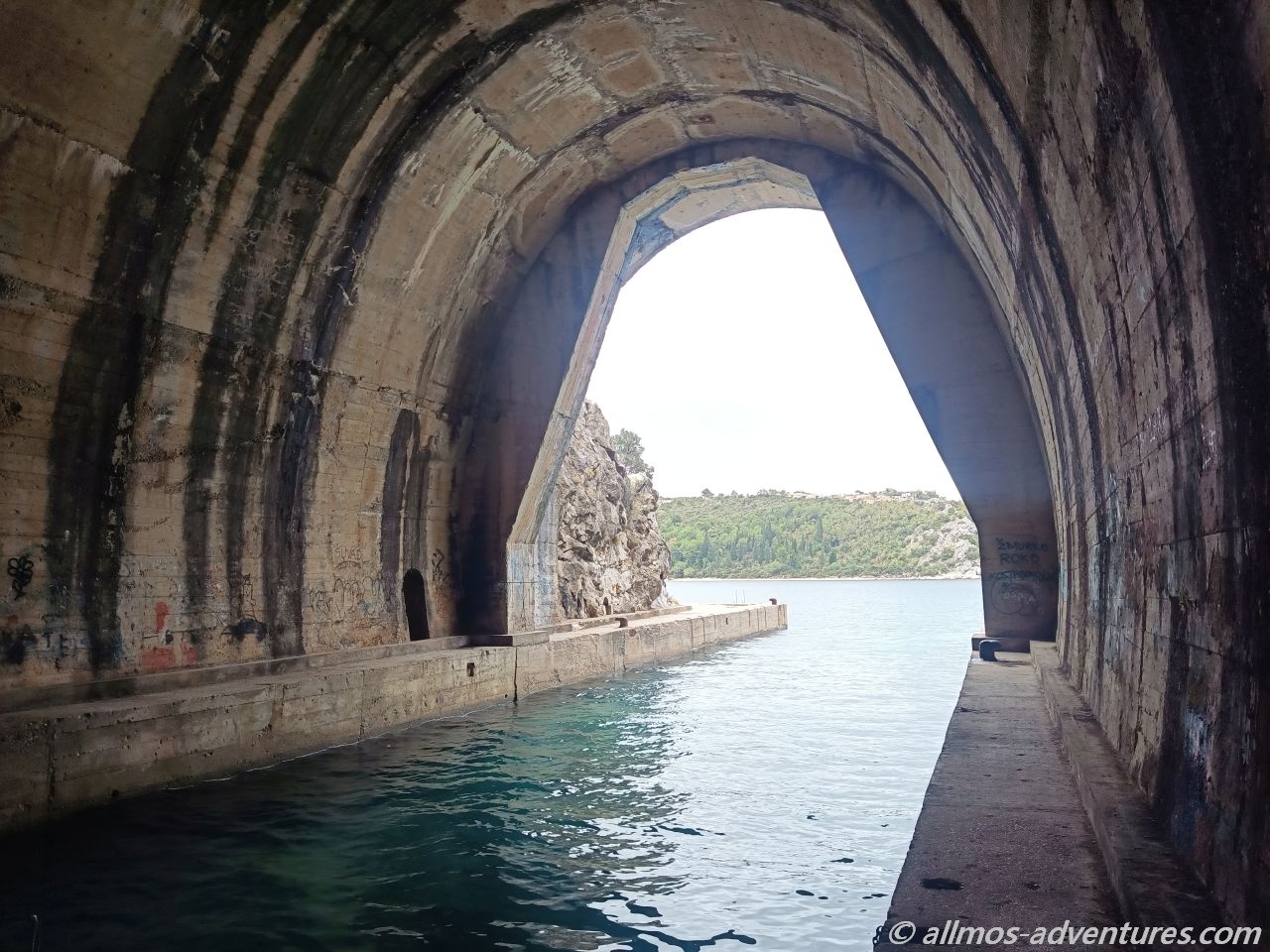 Kroatien: U-Boot Bunker - allmos-adventures.com