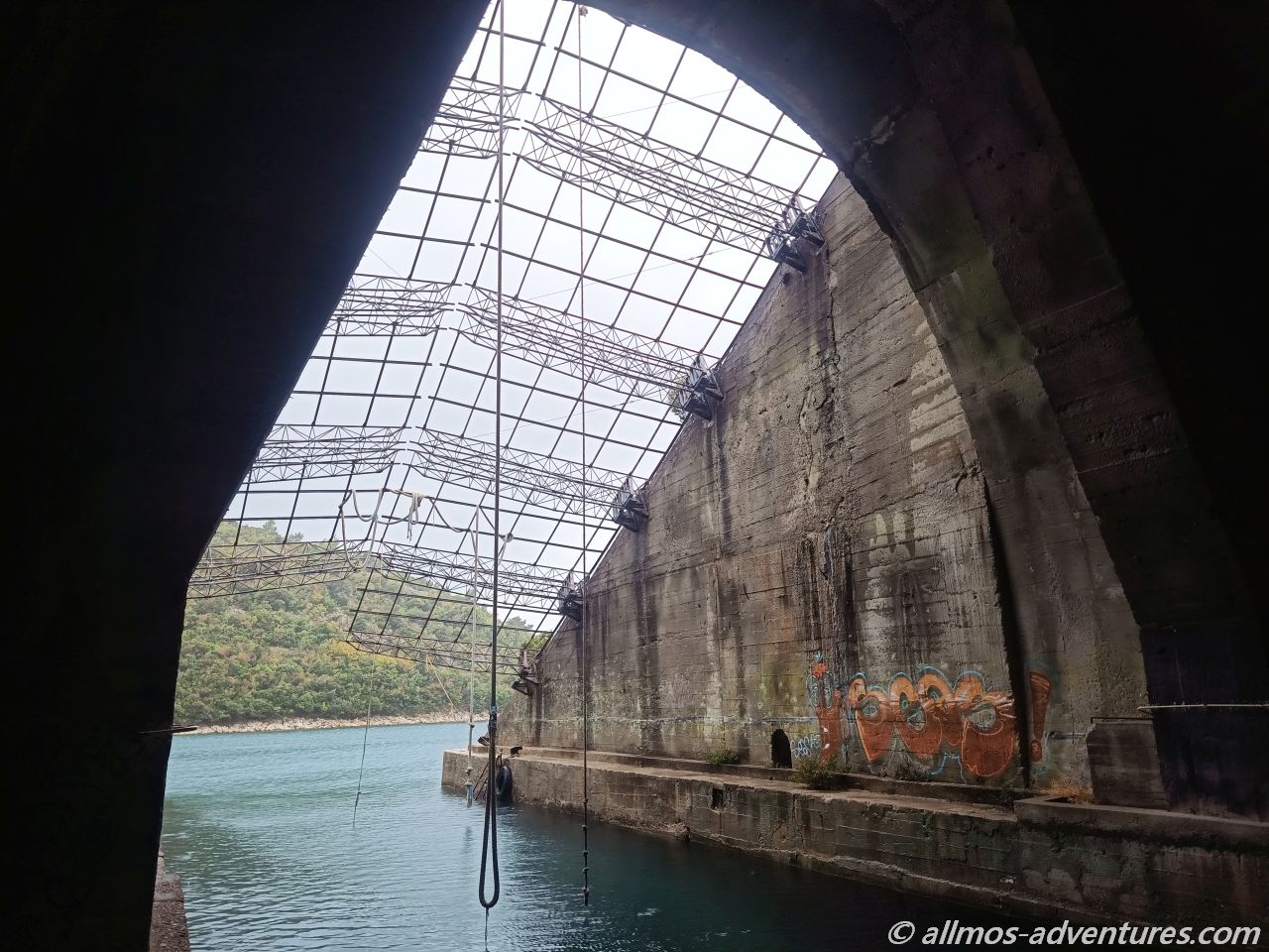 Kroatien: U-Boot Bunker - allmos-adventures.com